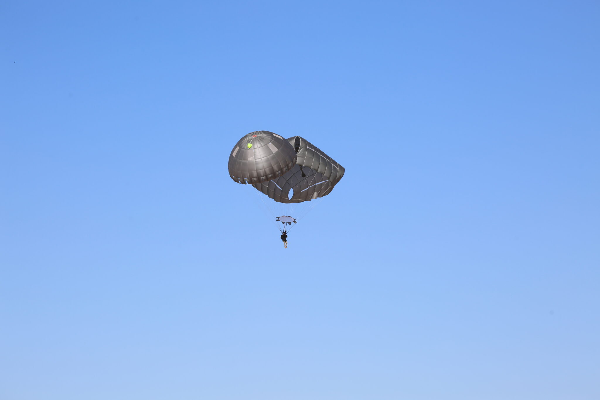 Airborne Systems’ Parachutes Deliver Safe Splashdown of NASA’s Artemis ...